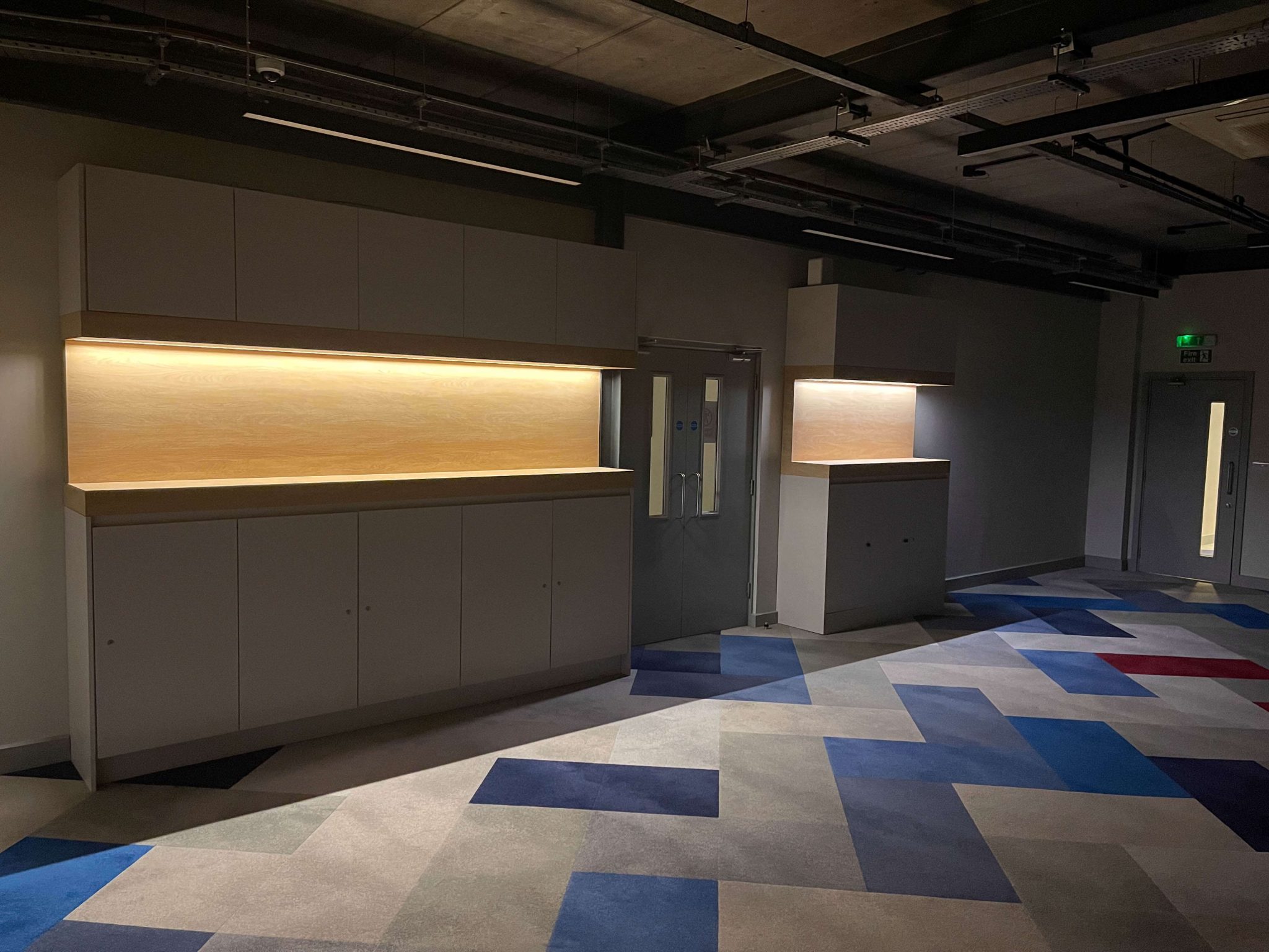 5 Signs Your Office Needs a Refurbishment - Paradigm Interiors